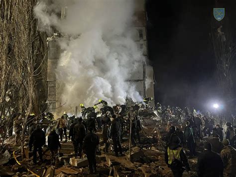 Война России против Украины в Одессе прилет по жилой многоэтажке в результате атаки шахедами