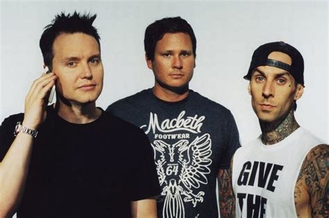 People Are Just Realising Theyve Been Singing Blink 182 Song Wrong For 26 Years