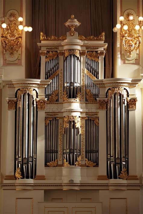Classical Pipe Organ Picture Image 15160905