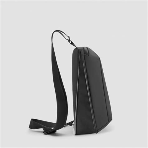 엑스디디자인 여행용 데일리 아웃도어 기능성 확장형 힙색 크로스백 어반시리즈 슬링백