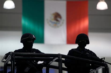 Sinaloa cartel cocaine kingpin captured by Mexican marines and police ...