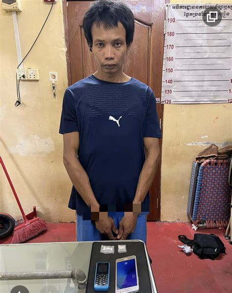 សមត្ថកិច្ចនគរបាលខណ្ឌឫស្សីកែវឃាត់ខ្លួន ជនសង្ស័យម្នាក់ ពាក់ព័ន្ធករណីជួញដូរគ្រឿងញៀន សារព័ត៌មាន