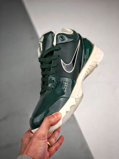 Nike Kobe 4 Protro Undefeated Milwaukee Bucks Sneakerdouble