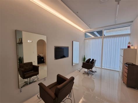 내부시설 정성붙임머리