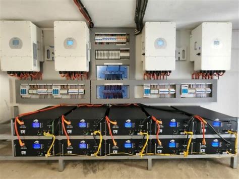 Guide To Connecting Two Inverters Together For A Seamless Connection PC International