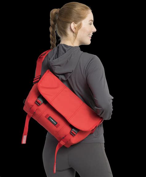 The New Classic Messenger Bag Timbuk2