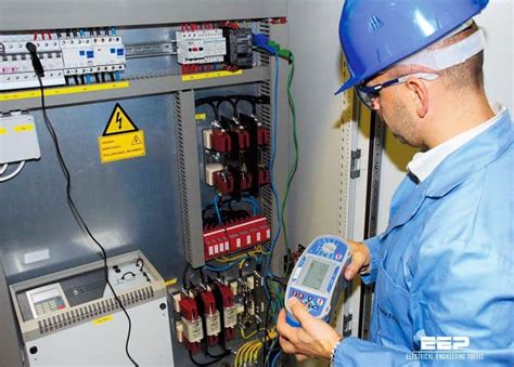 Power Measurement On Four Wire System Using Wattmeter Methods EEP