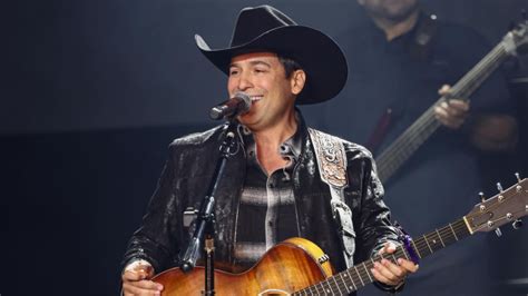Bobby Pulido Kicks Off Emotional Final Tour While Celebrating Birthday