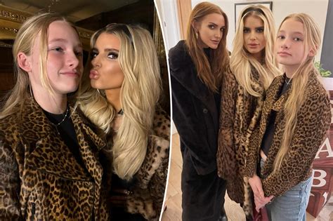 Jessica Simpson Enfants 2024 Jessica Simpson Celebrates Easter With