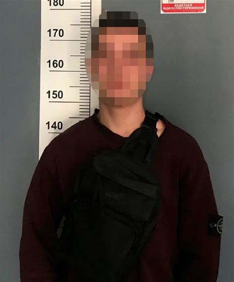 У Києві аферист ошукав волонтерів на купівлі амуніції на 100 тисяч гривень Вечірній Київ