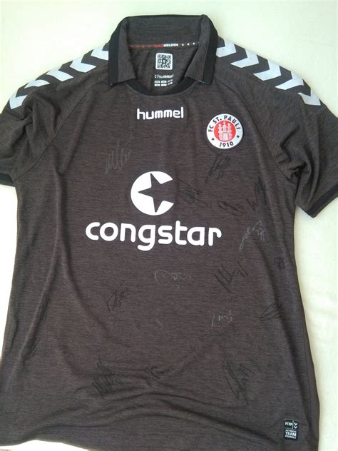 Netgazeti მე ვარ მარია პლიევა ბლოგერი და ჟურნალისტი სამხრეთ ოსეთიდან ამჟამად ვცხოვრობ