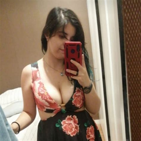 Júlia React Youtube