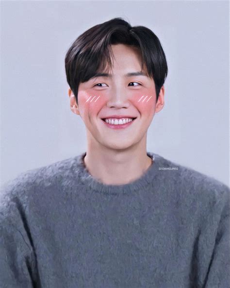 Kim Seon Ho Aktor Korea Pacar Pria Aktor
