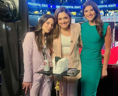 Kirsten Holmes And Alayna Treene Cnn R Newsbabes