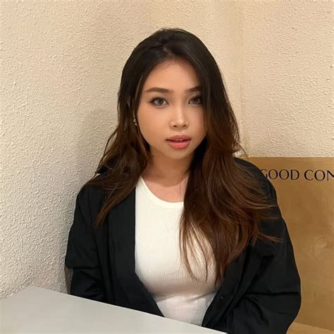 Kimmie Kimmie701 Threads Say More