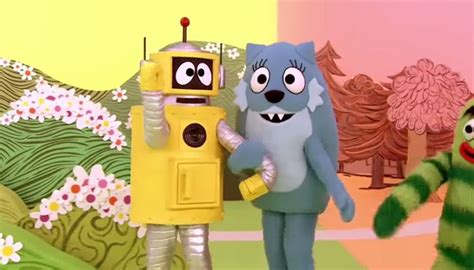 Pin By Marília Santos On Yo Gabba Gabba In 2025 Gabba Gabba Yo Gabba