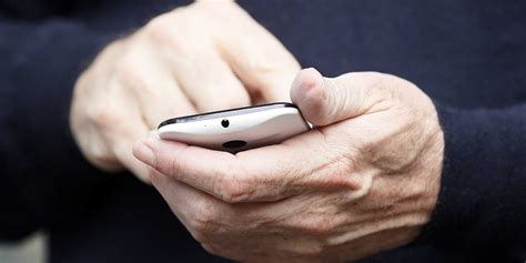 Google Hands Free Feature Business Insider