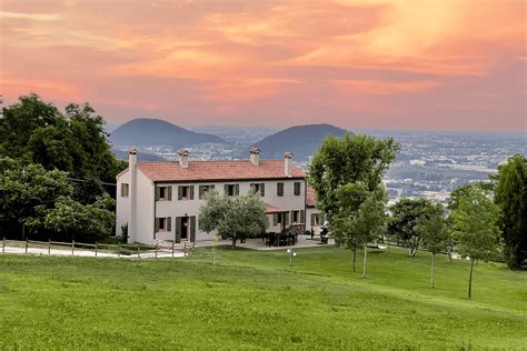 Ca Momi Cabernet Sauvignon Napa 2021 Wine To Style Singapore Pte Ltd