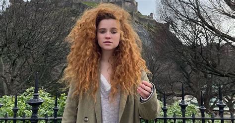woman cruelly called hagrid because of her curly hair becomes viral