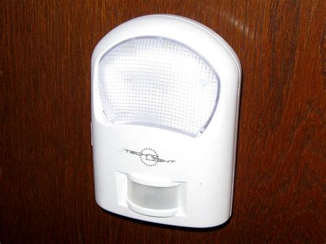 Домашний светильник TechnoLight с датчиком движения