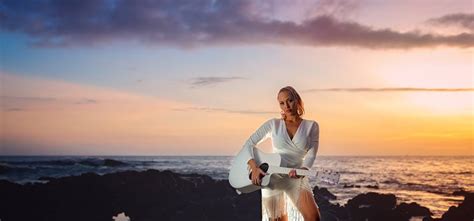 Beachlife Artist Anuhea Interviews Top Shelf Music