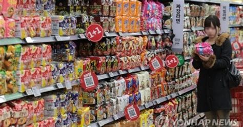 탄핵 정국에 신난 식품업계얌체 줄인상에 물가상승 3 `훌쩍`