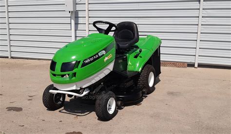 Трактор Сенокосачка Косачка Трактори механизация инвентар Перник Трактор Сенокосачка