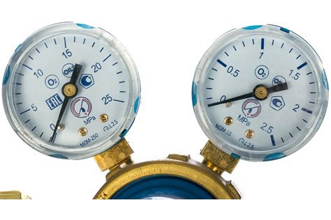 Редуктор кислородный для газового баллона БКО-50-4 исп. 555 БАМЗ ...
