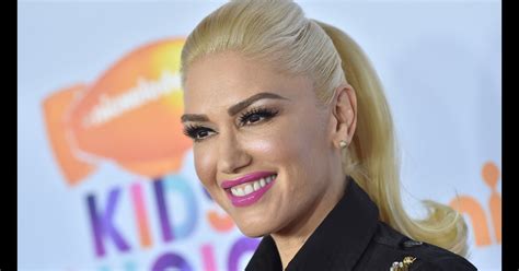 Gwen Stefanis Newest Hair Style Bangs