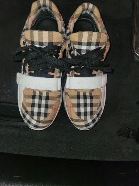 버버리스니커즈 헬로마켓