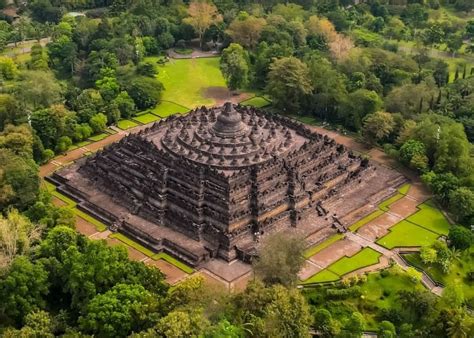 Candi Borobudur Merupakan Warisan Budaya Dan Tempat Wisata