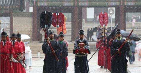 폭우와 수문장 임명의식