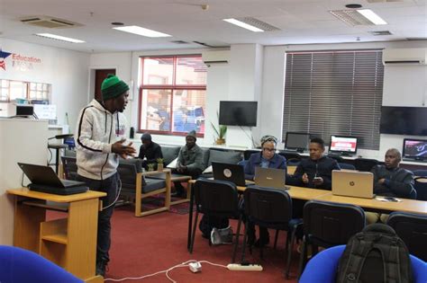 Girls Coding Academy On Linkedin Free Training For Teachers Free