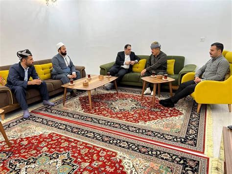 باڵەکایەتی ئەمرۆ لە شاری ھەولێر میر فەیسەڵ کەریم خان برادۆستی و لەگەڵ مامۆستایانی ئاینی و کاک