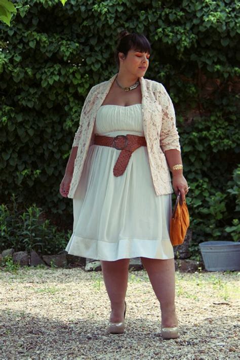 + Lace Remix + – Le blog mode de Stéphanie Zwicky | Mode femmes rondes, Mode, Femmes rondes