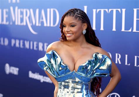 Halle Bailey's Chrome Nails at The Little Mermaid Premiere | POPSUGAR ...
