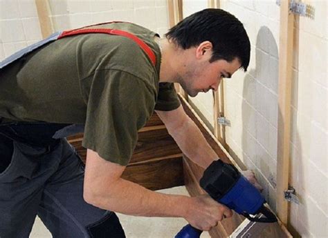 Как крепить панели МДФ к стене