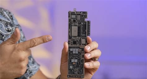 Inch MacBook Air Gets Taken Apart Video Geeky Gadgets