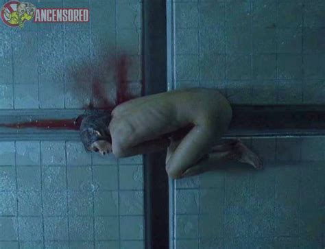 Голая Холли Берри в Gothika