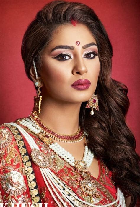 5 Tips To Style The Bindi According To Your Different Face Shape