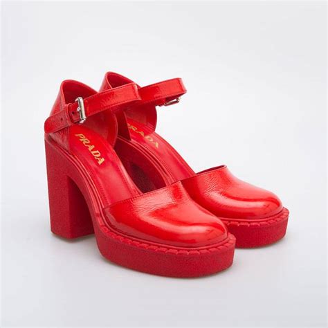 Женские туфли от 3420.0 ₽ в секонд-хенде SFS