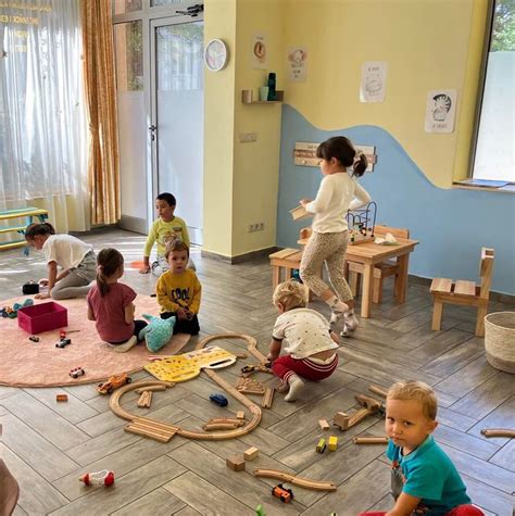 Детски център Всезнайко Остават още търи месеца до края на учебната година в които можете да