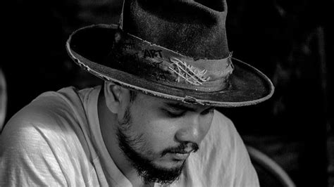 How To Wear A Fedora Hat A Guide To Styling This Timeless Accessory Dedo Reppy