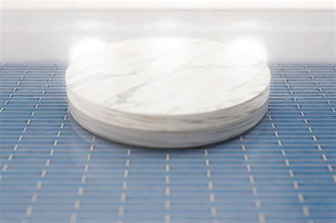 파란색 타일로 마감된 물 얕은 수영장에 있는 흰색 대리석 제품 무대 각진 모양 0명에 대한 스톡 사진 및 기타 이미지 0명 3차원 형태 개념 Istock