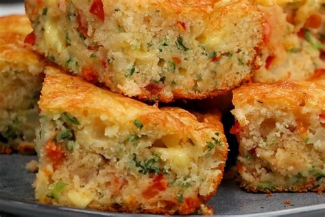 მარტივი მაგრამ წარმოუდგენლად გემრიელი კარტოფილის ღვეზელი ღუმელში Popsugar