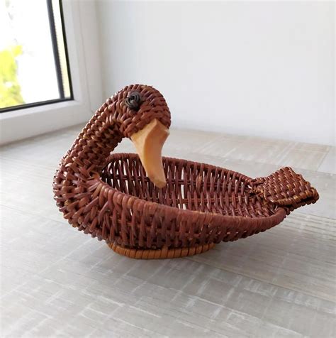 Плетена корзинка качка — ціна 165 грн у каталозі Декоративні елементи Купити товари для дому та