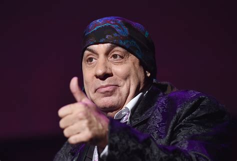 Steven Vans Instagram Twitter And Facebook On Idcrawl