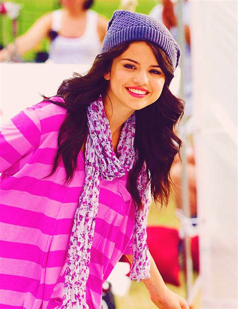 სელენა გომეზის ანიმაციები 2 მაისში 2012 ♥ სიახლეები ყველა ვარსკვლავზე ♥