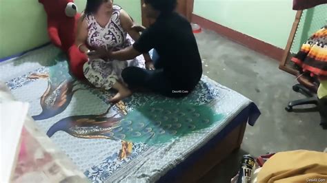 71492157 Indian Stepmom Enjoy S Friend Dick 083929 1561 Eporner