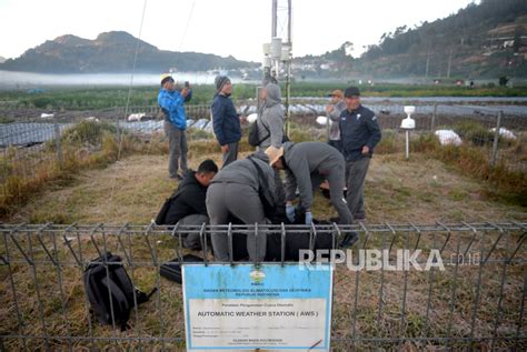 Proses Kalibrasi Alat Pengukur Suhu Di Dataran Tinggi Dieng Republika Online
